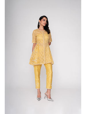 Buy SAISHA A Line Kurti With Pant (Set of 2) Online