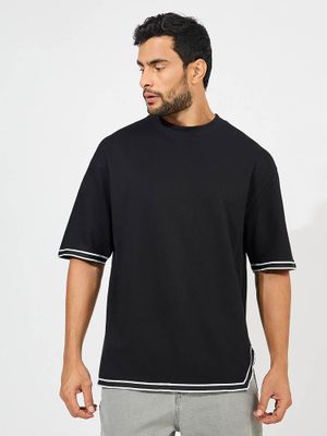Buy Styli Men Black Mock Neck Cotton Terry Tee with Hem Tape Detail Online