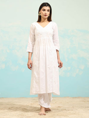 Buy HOUSE OF KARI White Samma Chikankari Long Kurta Online