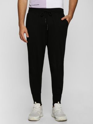 Buy Bewakoof Men Black Solid Super Loose Jogger online