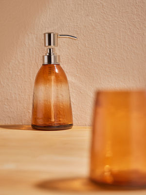 Buy Twig & Twine Prismatic Hammered Bath Accessories Set of 2 Amber Online