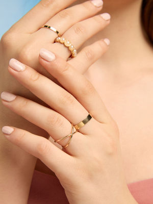Buy Pipa Bella by Nykaa Fashion Set of 4 Gold Plated and Pearl Rings Combo Online