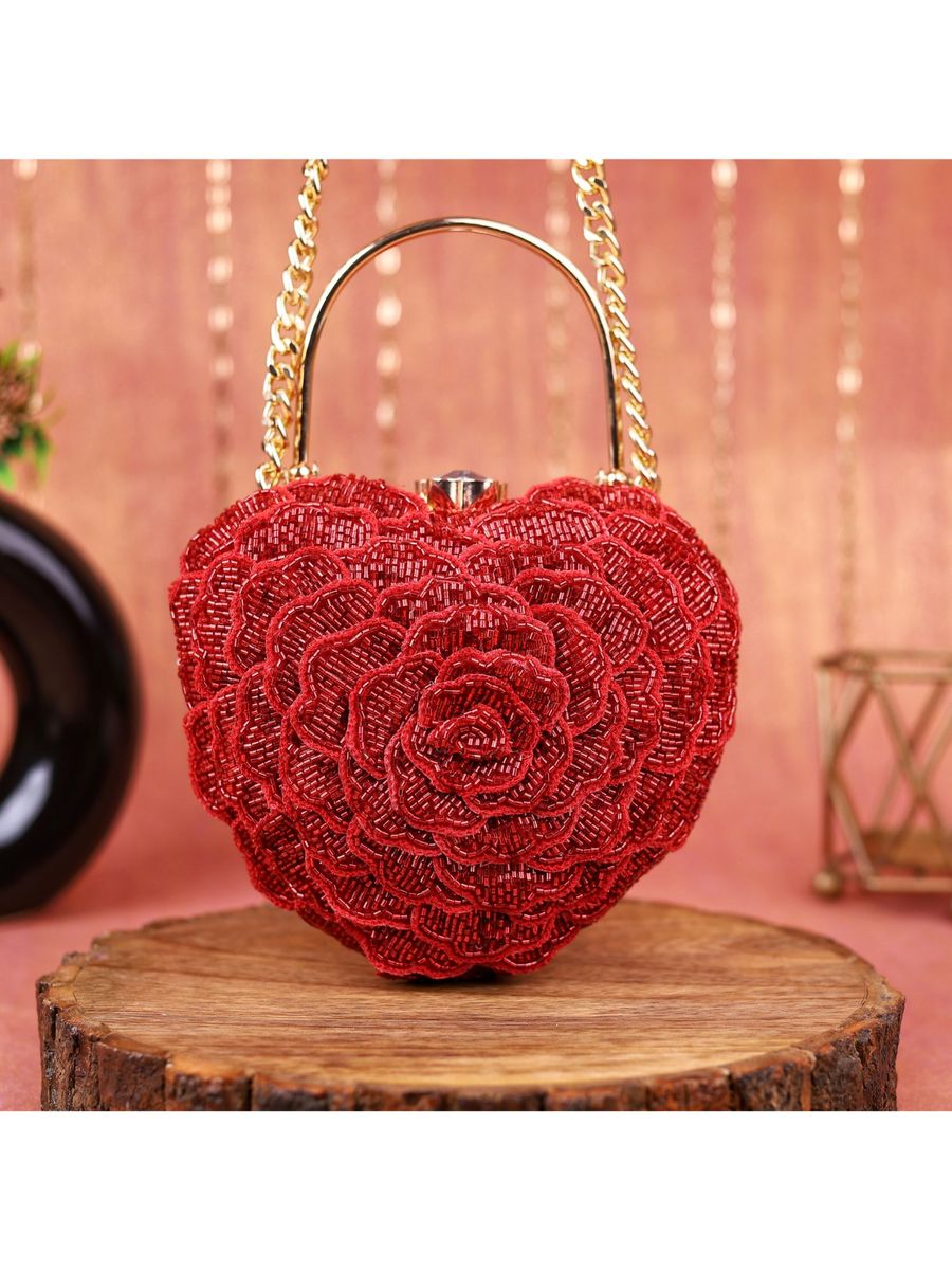 Buy Clutches for Women Online with Classy and Glamorous Designs