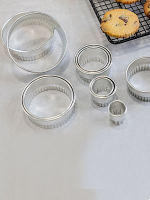 Buy KitchenCraft Premium 11-Piece Fluted Pastry Cutters With Metal ...