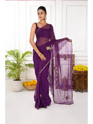 Buy THREADS and BLOCKS Rose Buta With Scalloped Border Saree with ...