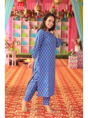 Buy DIMPLE DESIGN STUDIO Blue Floral Suit (Set of 3) Online