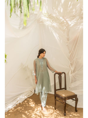 Buy Avaasya Jaipur Turquoise Lueur Kurta With Pant And Slip (Set of 3 ...