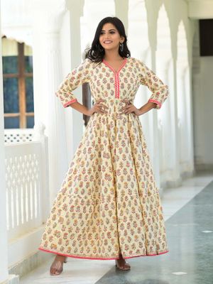 Buy Hatheli Cream Floral Tiered Anarkali Dress Online