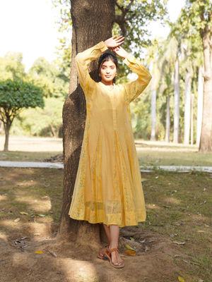 Buy Dhaari by Deepika Handwoven Silk Dress with Hand Painted & Kantha ...