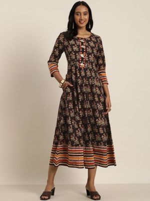 Buy Rangmayee Women Black & Red Bagru Hand Block Printed Sustainable A ...