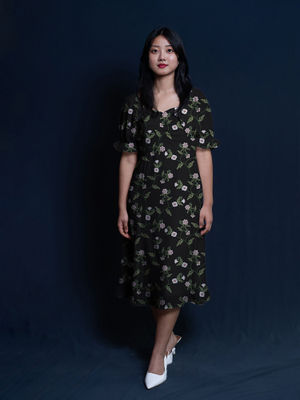 Buy Zink London Womens Black Floral Print A-Line Midi Dress Online