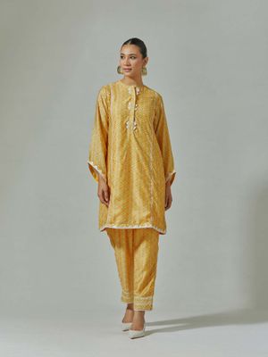 Buy Basanti Kapde aur Koffee Yellow Printed Kurta and Pant (Set of 2 ...