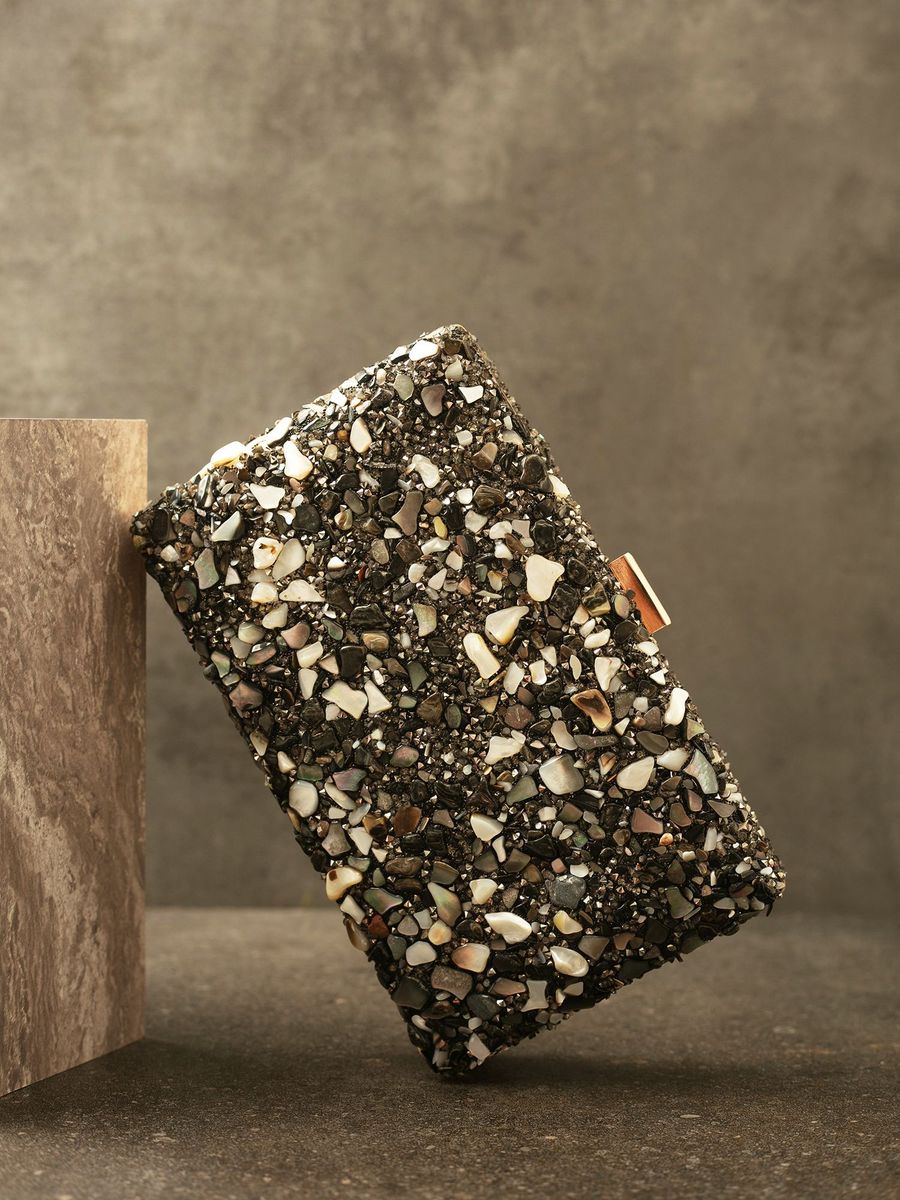 Buy Clutches for Women Online with Classy and Glamorous Designs