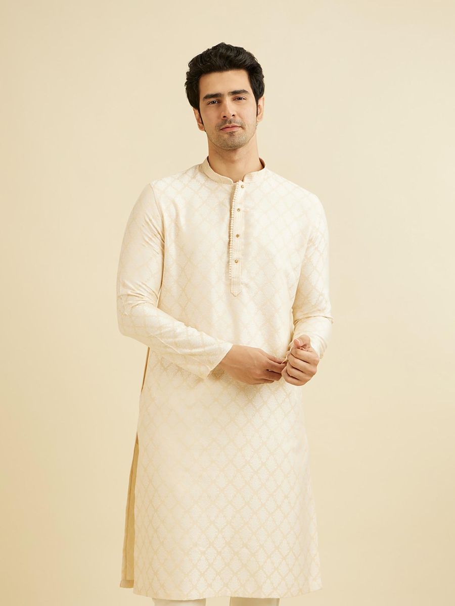 Buy Manyavar Ethnicwear Collection Online At Best Prices