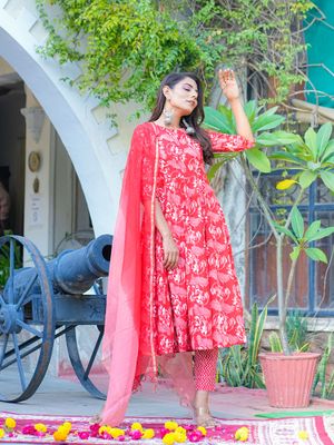 Buy GULAB CHAND TRENDS Red Anarkali Dabu Kurta with Pant & Kota Doria ...