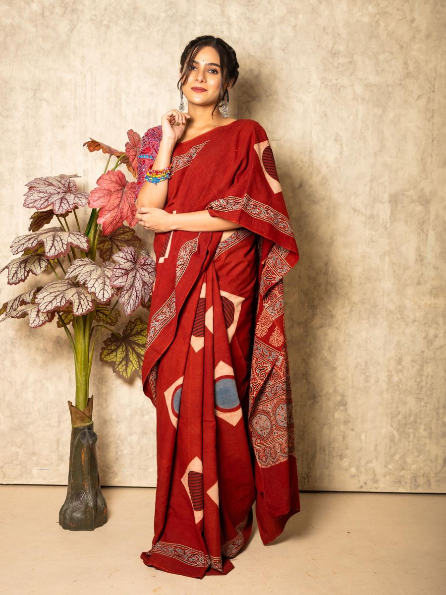 Uttariya - Buy Latest Uttariya Designs Online | Nykaa Fashion