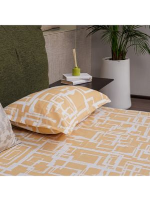 Urban Space Bed sheets : Buy Urban Space Serene 200 Tc Cotton Bedsheets ...