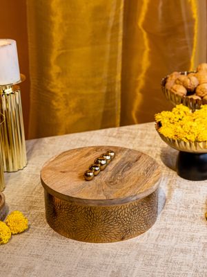 Buy Logam Bageecha Box in Round Online