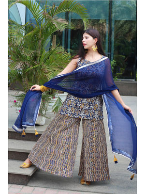 Buy GAYRAA Modest Cotton Backless Kurta & Palazzo with Dupatta (Set of ...