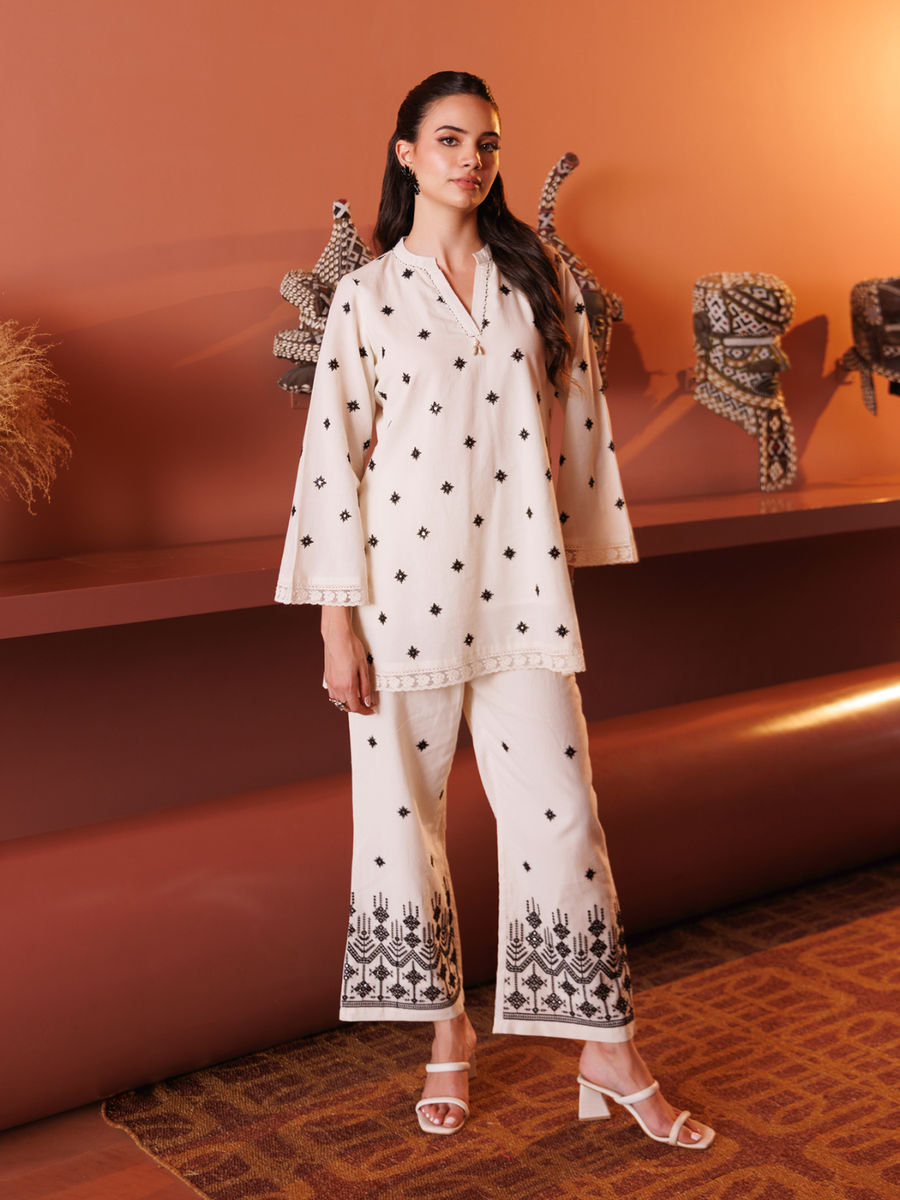 Label S4U - Buy Latest Label S4U Designs Online | Nykaa Fashion