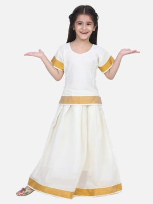 Buy BownBee Half Sleeve South Indian Pavda Pattu Lehenga- White (Set of ...