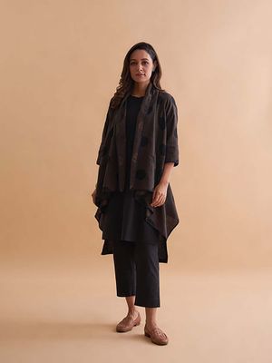 Buy Vaaya Fawn and Black Handwoven Polka Dot Reversible Cape (XXS) Online