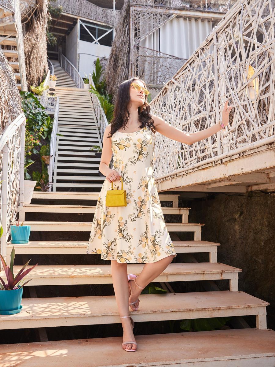 Shop Women's Clothing, Accesories & Footwear Online At Best Prices