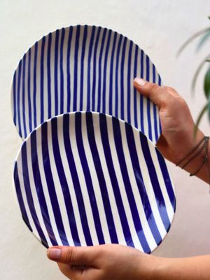 Buy WEAVING HOMES Thick & Thin Stripes Plate (Set of 2) Online