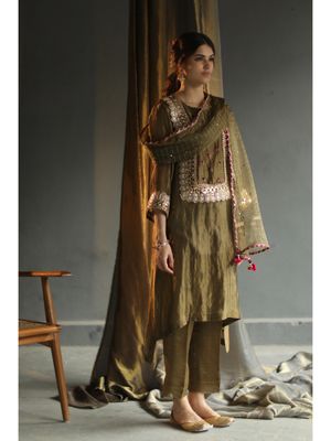 Buy Begum Pret Nakasha Kurta - Deep Olive (Set of 4) Online