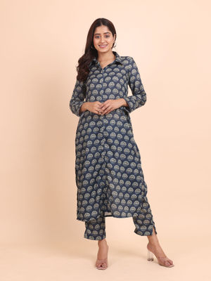 Buy Disli Kurta with Straight Pant (Set of 2) Online