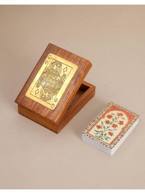 Buy Fabindia Brown Vivaram Wooden Box with Playing Cards Set - Queen Online