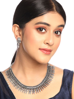 Yellow Chimes Jewellery Sets : Buy Yellow Chimes Oxidised Silver ...