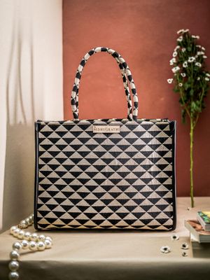 Buy NR BY NIDHI RATHI Black and Beige Printed Structured Handheld Tote ...