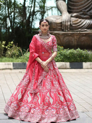 Buy Sanjana Thakur Red Bridal Lehenga with Blouse and Dupatta (Set of 3 ...