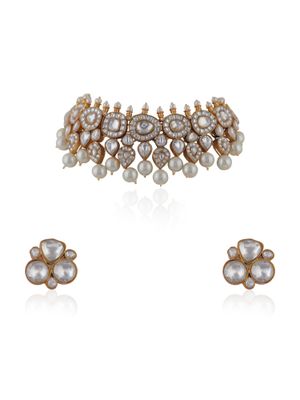 Buy RIANA JEWELLERY White Jadtar Necklace Set Online