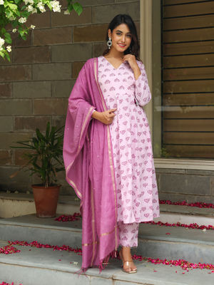 Buy Bud & Tulip Bhavya Pink Kurta with Pant and Dupatta (Set of 3) (XXS ...