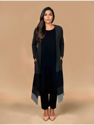 Buy trueBrowns Dark Grey Colorblock Woolen Woven Long Shrug Online