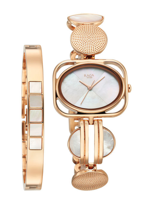 Buy Titan Watches For Men & Women At Discounted Prices In India