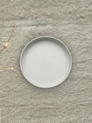 Buy Denby Impression Charcoal Blue Straight Round Tray for thinKitchen ...