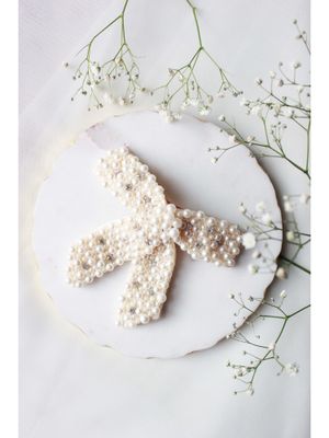 Buy Choko Kids Cream-Coloured Embellished Tic Tac Hair Clip Online