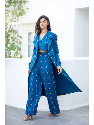Buy Aapro Label Bluebell Convertible Trench Co-Ord (Set of 3) Online