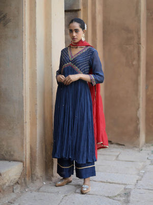 Buy Label Kinjal Modi Fine Chanderi Kurta and Dupatta with Cupro Silk ...