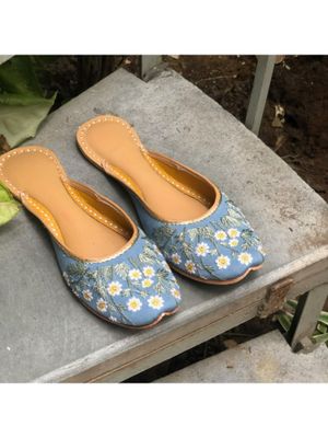 SAYA - Buy Latest SAYA Designs Online | Nykaa Fashion