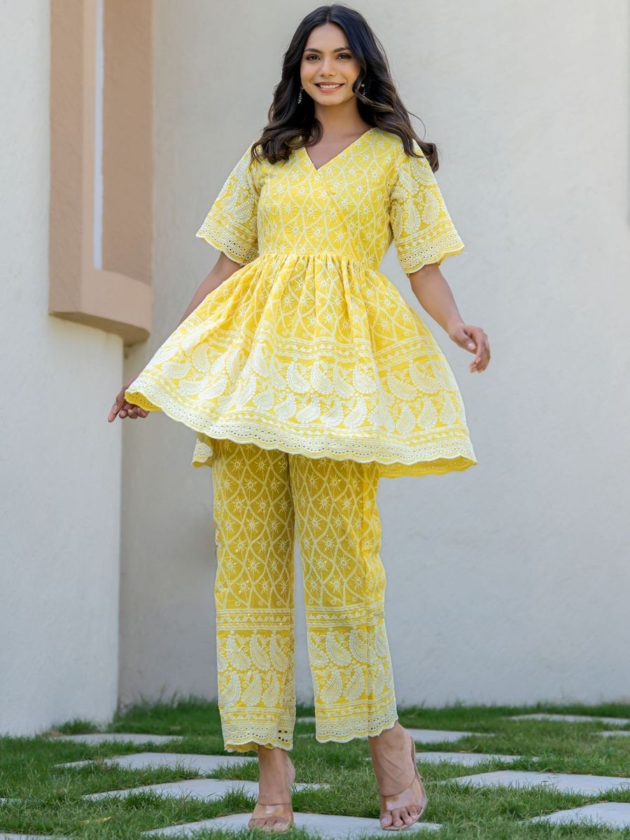 Buy Women's Ethnic Co-ord Sets Online At Best Prices In India