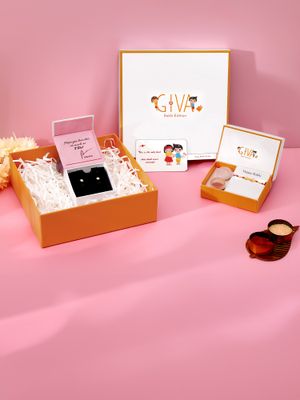 Buy GIVA Super Sis and Super Bro Gift Box Online