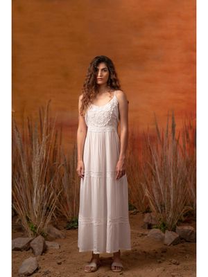 Buy LABEL REYYA White Lace Maxi (XS) Online