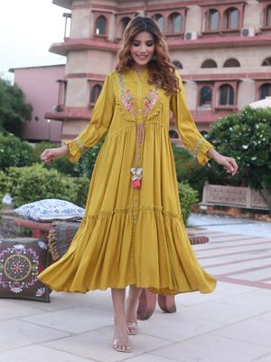 Buy Rangmayee Women Lime Green & Pink Embroidered Tiered Kurta Online