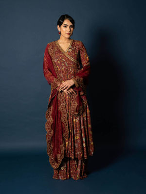 Buy Sainy Garg Mehar Kurta with Sharara & Dupatta (Set of 3) (XS) Online