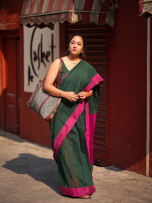 Buy Moora Women Green Cotton Colorblock Saree with Unstitched Blouse ...