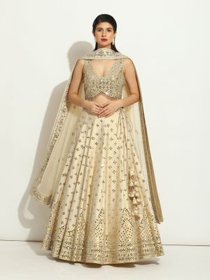 Buy VANDANA SETHI Ivory Shimmer Lehenga in Raw Silk with a Sleeveless ...